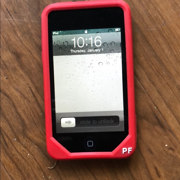 Apple | Other | Apple Ipod Touch 2nd Generation W Case And Charger ...